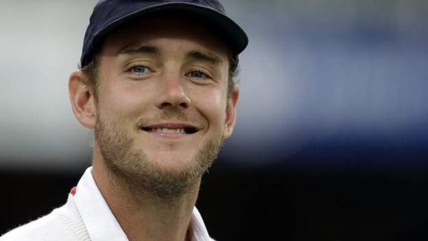 Stuart Broad: England bowler tops ICC rankings for the first time - BBC ...