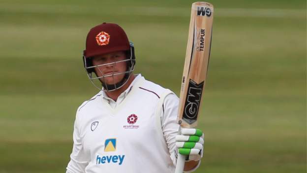 Glamorgan v Northamptonshire: Richard Levi century gives visitors edge ...