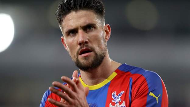 Martin Kelly signs new Crystal Palace deal until 2021 - BBC Sport