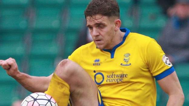 Callum Howe: Southport sign Lincoln City defender on loan - BBC Sport