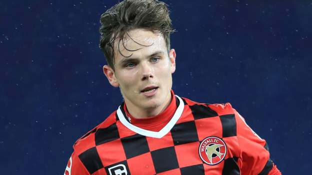 Liam Kinsella: Walsall give young players belief, says right-back - BBC ...