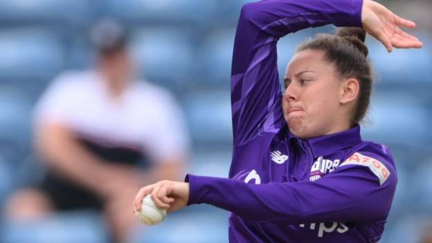 Linsey Smith: England spinner joins Melbourne Stars in the Women's Big ...