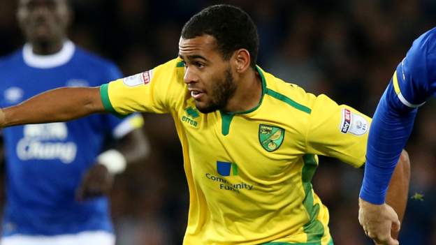 Louis Thompson: Norwich City midfielder signs new contract at ...