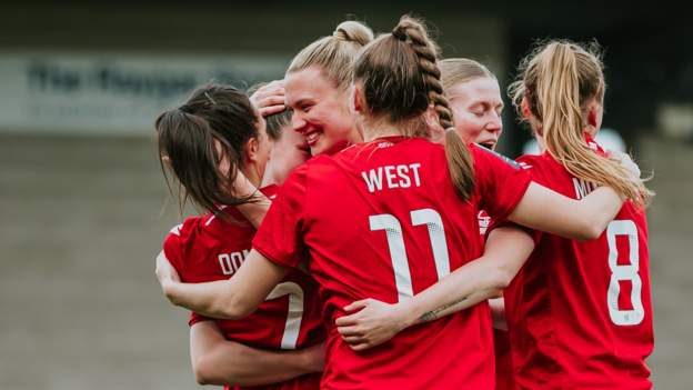 Nottingham Forest: Title-winning Reds chase treble in Women's National ...