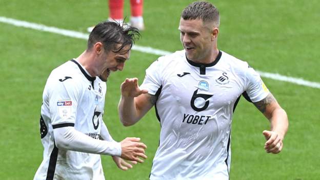 Swansea City 1-0 Bristol City: Swansea keep play-off hopes alive - BBC ...
