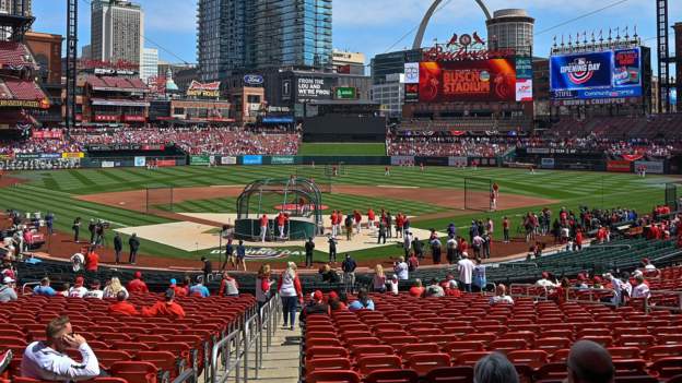 MLB LIVE: St Louis Cardinals v LA Dodgers - Live - BBC Sport