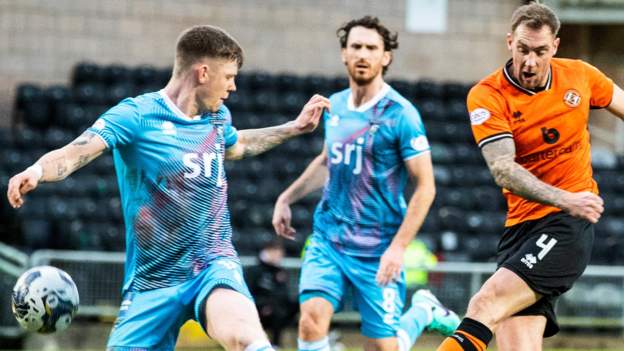 Dundee Utd 0-0 Dunfermline Athletic: Visitors move point clear at top ...