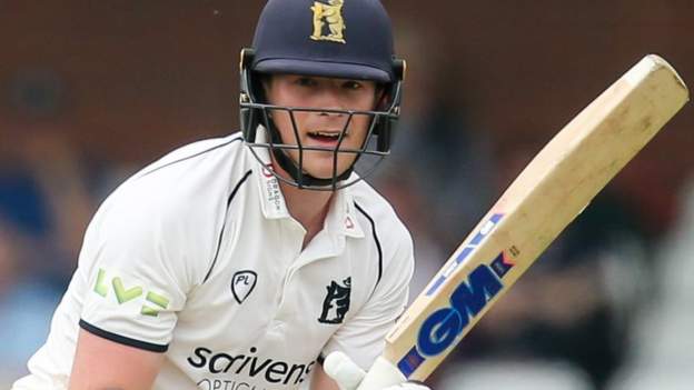 County Championship: Rob Yates misses out on ton but Bears draw with ...