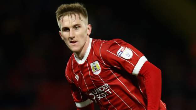 Connor Lemonheigh-Evans: Bristol City midfielder joins Torquay United ...