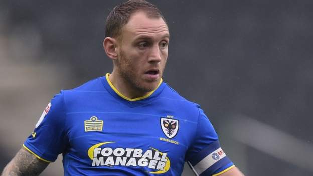 Barry Fuller: Gillingham re-sign former captain and Brandon Hanlan ...