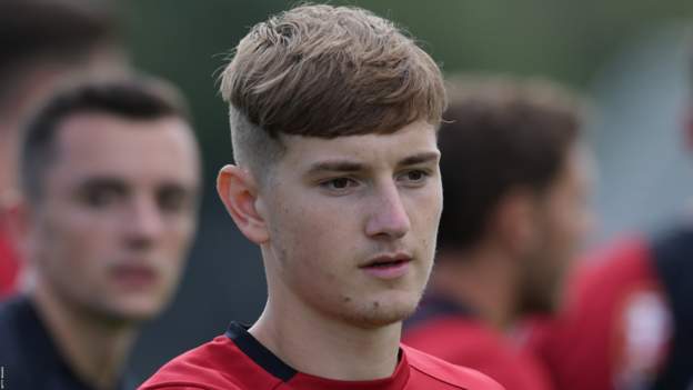 David Brooks: Bournemouth's Wales winger returns to light training ...