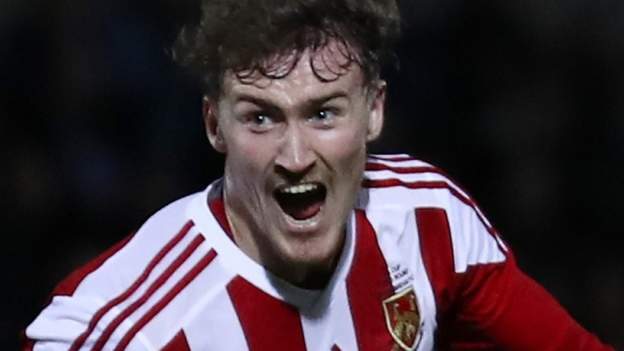 Dan Scarr: Wycombe Wanderers sign Birmingham City defender on loan ...