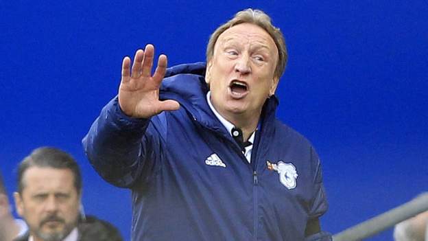 Cardiff City: Boss Neil Warnock targets three new signings - BBC Sport