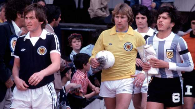 Alan Rough: Ex-Partick, Celtic, Hibs & Scotland keeper picks team-mates ...