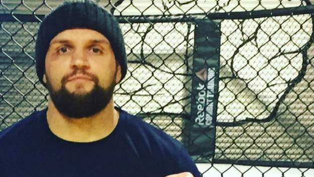 John Phillips: Welshman to face Eryk Anders on UFC debut - BBC Sport
