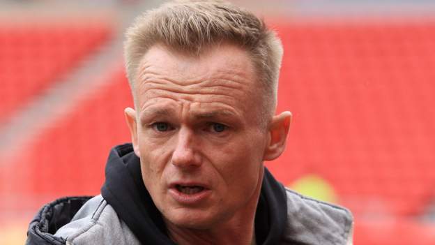 Dean Keates: Manager happy with Wrexham pre-season preparations - BBC Sport