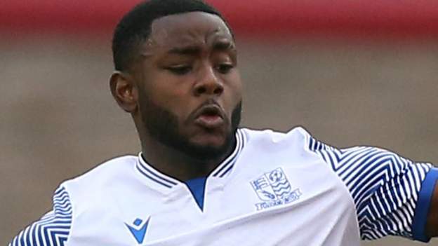 Matt Dennis: Milton Keynes Dons sign Norwich City striker - BBC Sport