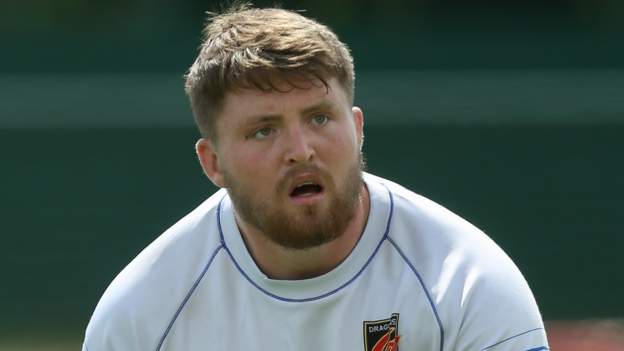 Jack Cosgrove: Dragons prop forced to retire through injury - BBC Sport