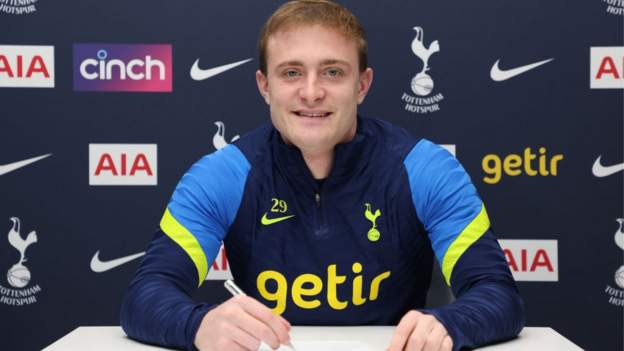 Oliver Skipp: Tottenham midfielder signs new five-year deal - BBC Sport