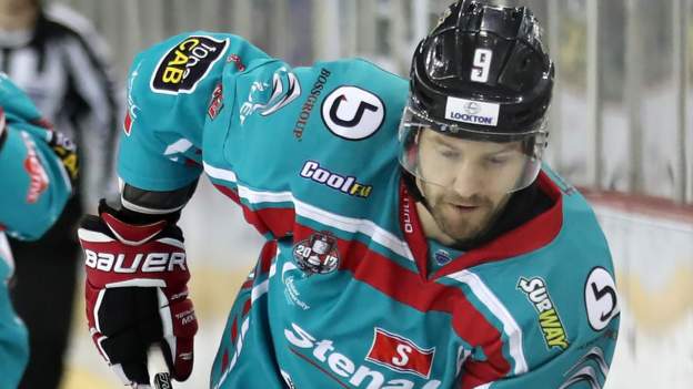 Experienced defenceman Jim Vandermeer extends his contract with the ...