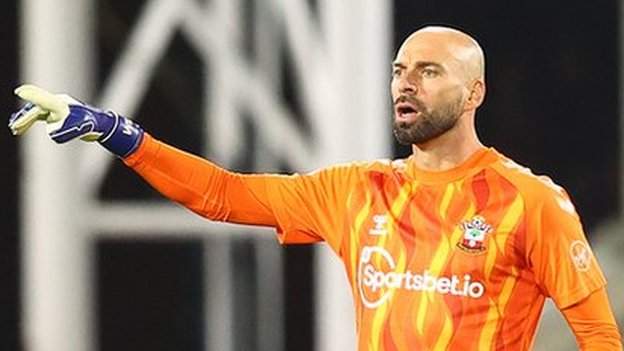 Willy Caballero: Southampton goalkeeper signs six-month contract ...