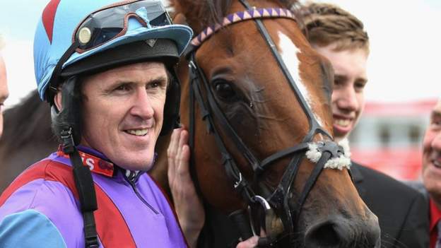 AP McCoy: Retired jockey wins Leger Legends at Doncaster - BBC Sport