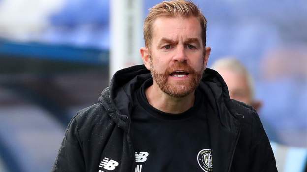 Simon Weaver: Harrogate Town confirm manager's positive Covid-19 test ...