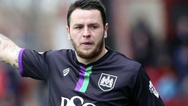 Lee Tomlin: Bristol City yet to make 'official bid', says Bournemouth ...