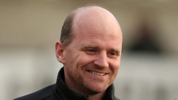 Irish Premiership: Barry Gray returns as Warrenpoint Town manager - BBC ...