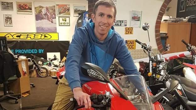 Isle of Man TT 2018: Injured Steve Mercer thanks fans for support - BBC ...