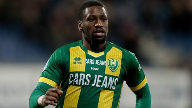 Omar Bogle: Charlton Athletic sign former Cardiff City striker - BBC Sport