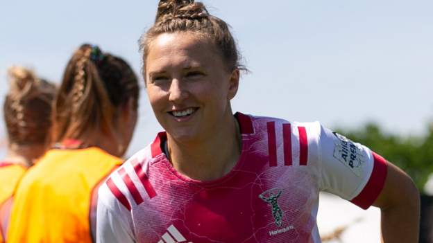 Emily Scott: Harlequins England back agrees new contract - BBC Sport