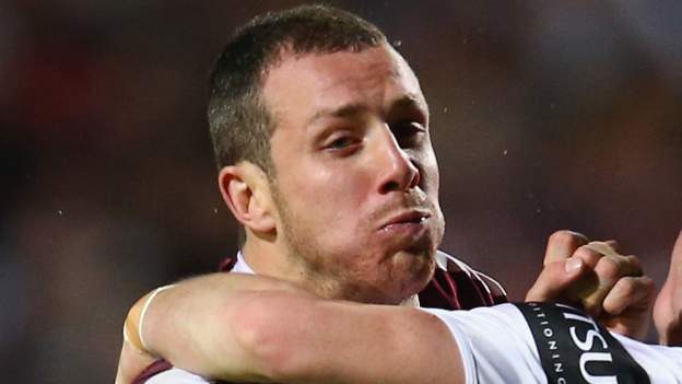 James Hasson: Wakefield Trinity sign Salford Red Devils forward - BBC Sport