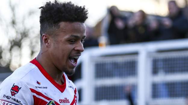 Regan Grace: Wales winger to stay at St Helens until 2021 - BBC Sport