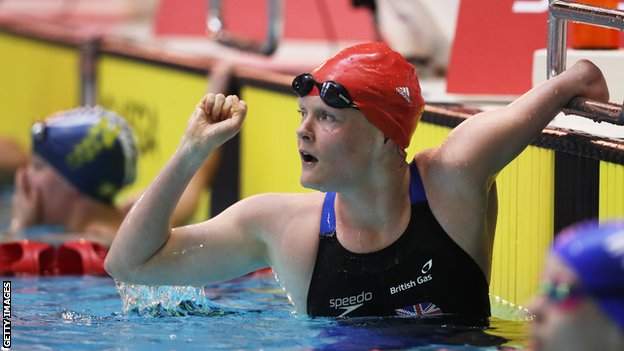 Para-swimming: Three golds for GB at IPC Euros - BBC Sport