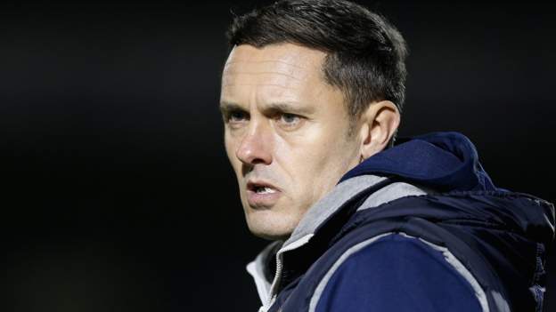 Paul Hurst: New Ipswich Town boss keen to excite supporters - BBC Sport