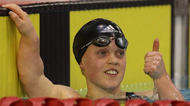 Ellie Simmonds & Bethany Firth break world records at British Para ...