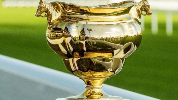 Cheltenham Racecourse reunited with original Gold Cup trophy - BBC Sport