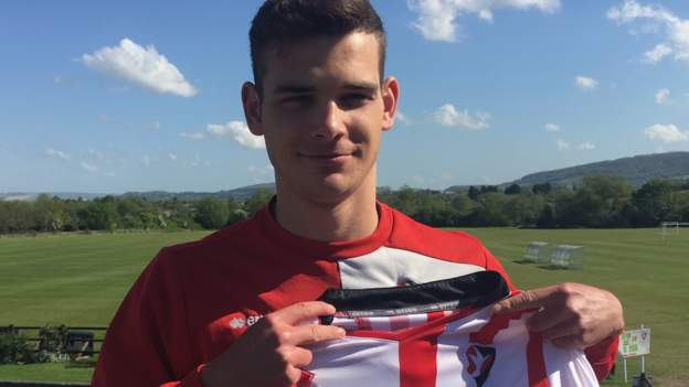 Josh Thomas: Cheltenham Town youngster signs first professional deal ...