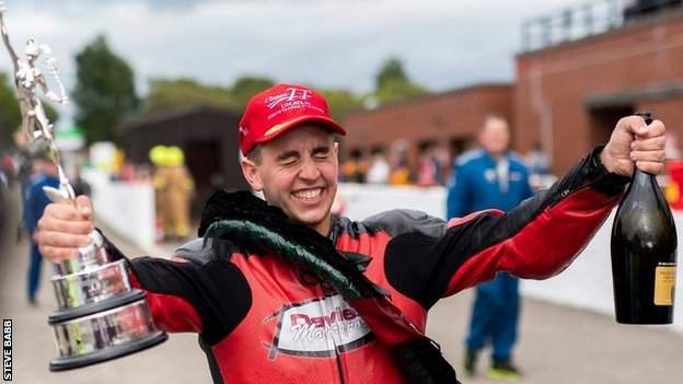 Festival of Motorcycling: Herbertson & Harrison bag TT wins - BBC Sport