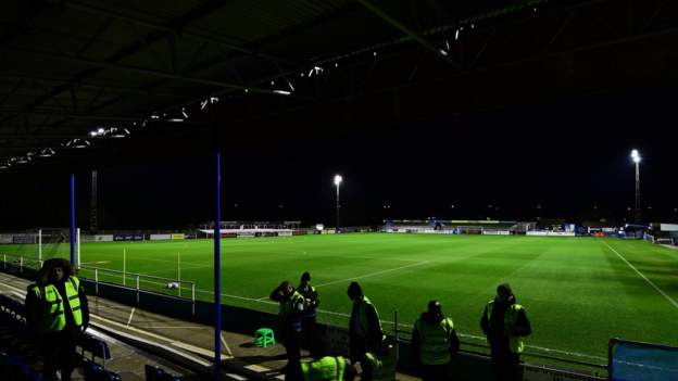 Wealdstone P-P Maidenhead United - BBC Sport