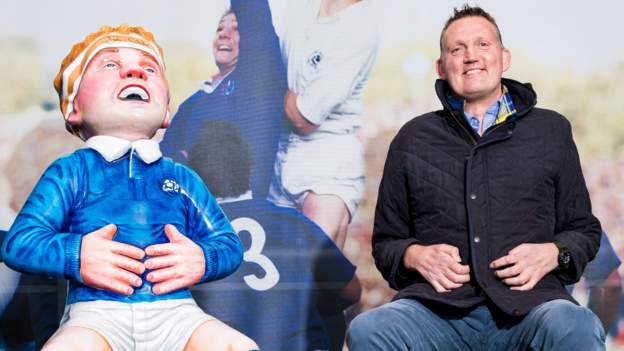 Doddie Weir enters Scottish Rugby Hall of Fame as he turns 50 - BBC Sport