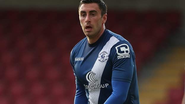 Lee Novak: Chesterfield sign Birmingham striker on loan - BBC Sport