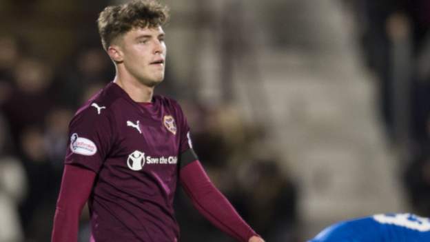 Robbie Muirhead: MK Dons bring in Hearts forward - BBC Sport