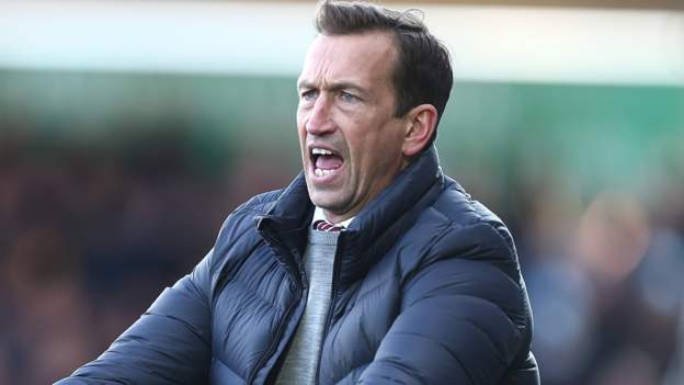 Justin Edinburgh: Northampton Town manager wants new mentality - BBC Sport