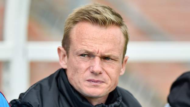 Dean Keates: Wrexham manager targets up to 14 new signings - BBC Sport