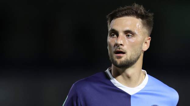 Lewis Wing: Reading sign Wycombe Wanderers midfielder on three-year ...
