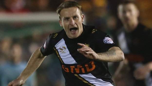Port Vale: Chris Birchall agrees new 12-month contract - BBC Sport
