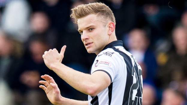 Alex Cooper: Cheltenham Town sign former St Mirren midfielder - BBC Sport