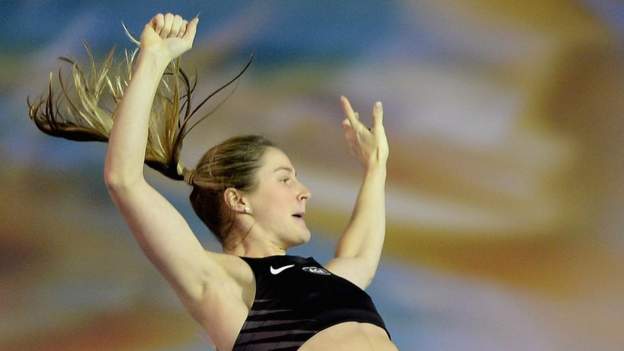 Athletics: Sally Peake sets new Welsh indoor record - BBC Sport